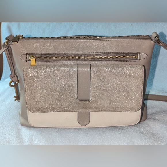 Fossil | Bags | Fossil Kinley Leather Organizer Crossbody Bag | Poshmark